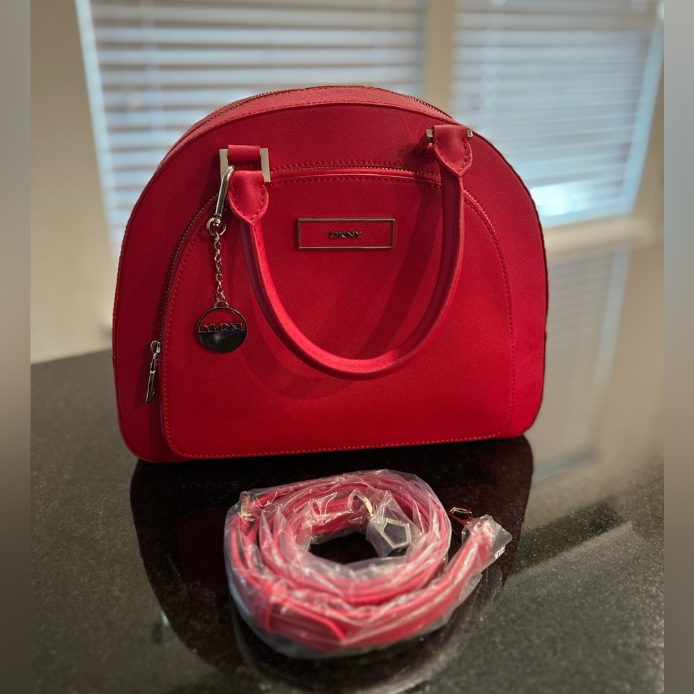 Dkny Saffiano Leather Dome Bag - Gem